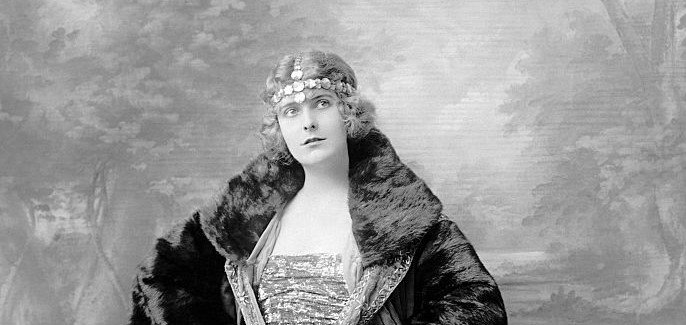 100 Years Ago, the World's Biggest Action Star Was a Woman Named Pearl ...
